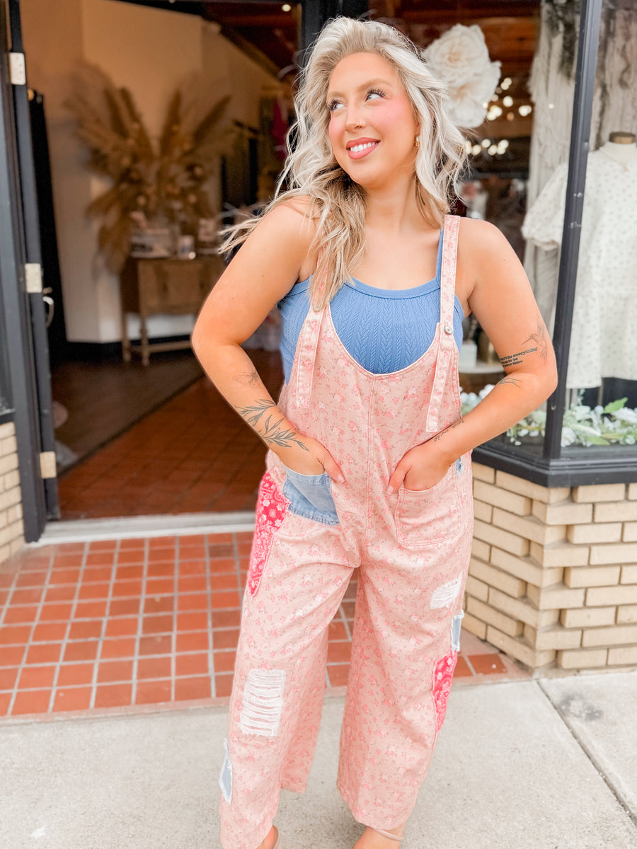 POL Daydreaming Floral Overalls | Salmon – Henhouse Shoppe