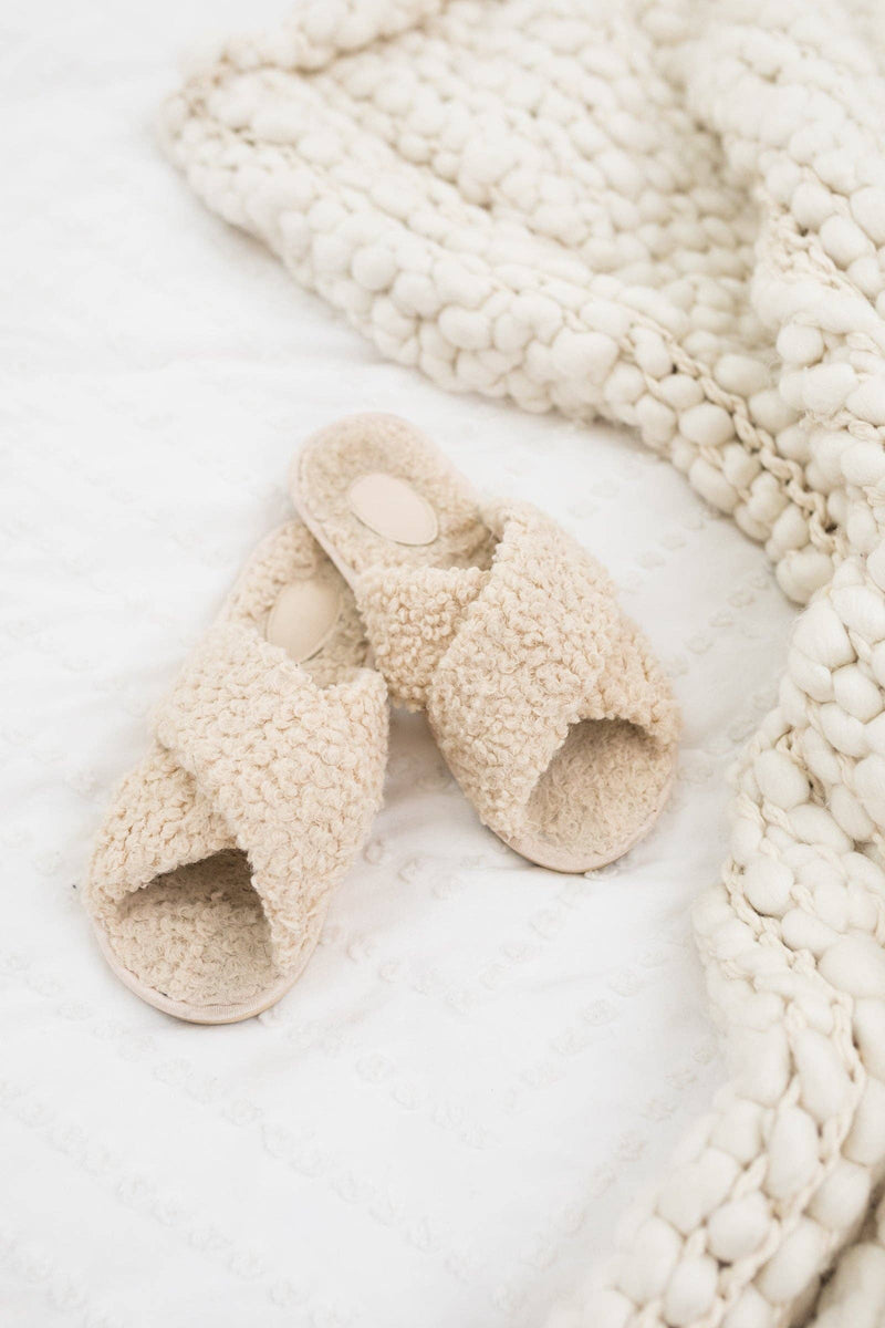 Ivory Fuzzy Slide Slipper – Henhouse Shoppe